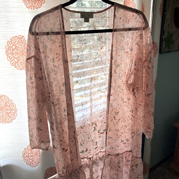 Charlie Paige | Sweaters | Charlie Paige Shawl | Poshmark